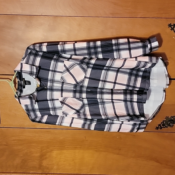 Robert Louis | Tops | Robert Louis Button Down Shirt Nwt Size S | Poshmark